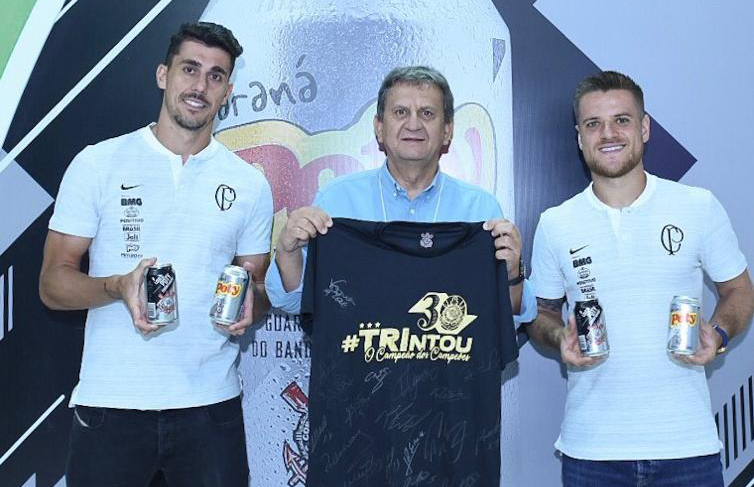 Danilo Avelar e Ramiro Benetti interagem com público na APAS Show ...